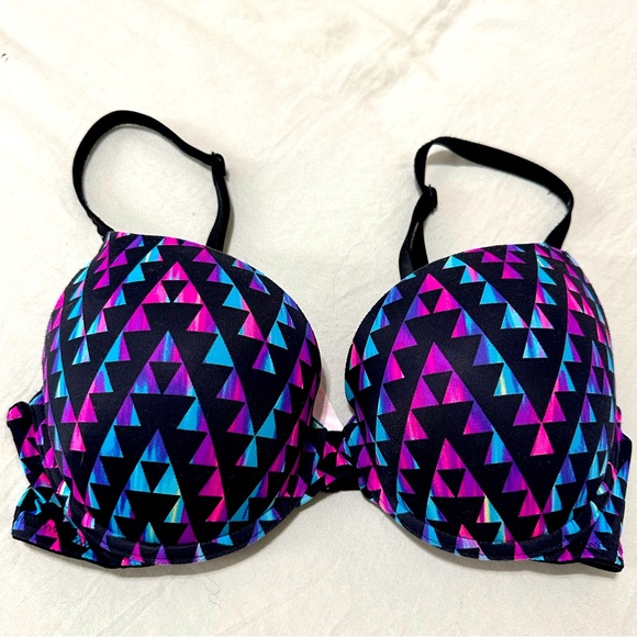 PINK Victoria's Secret | Intimates & Sleepwear | 34d Vs Pink Pushup Bra ...